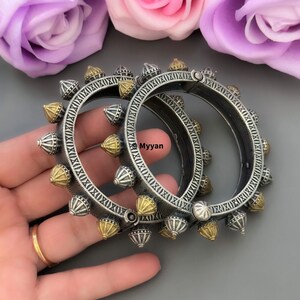 Dual Tone Oxidized Gokhru Kada Bangle/antique Silver Openable Kada ...