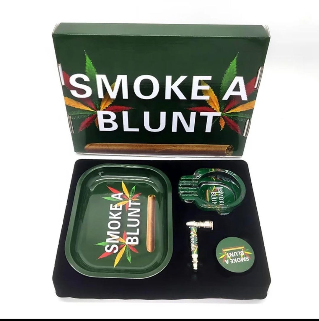 ULTIMATE Smoker Kit Bundle With Pipe, Tray, Mini Grinder and Storage ...