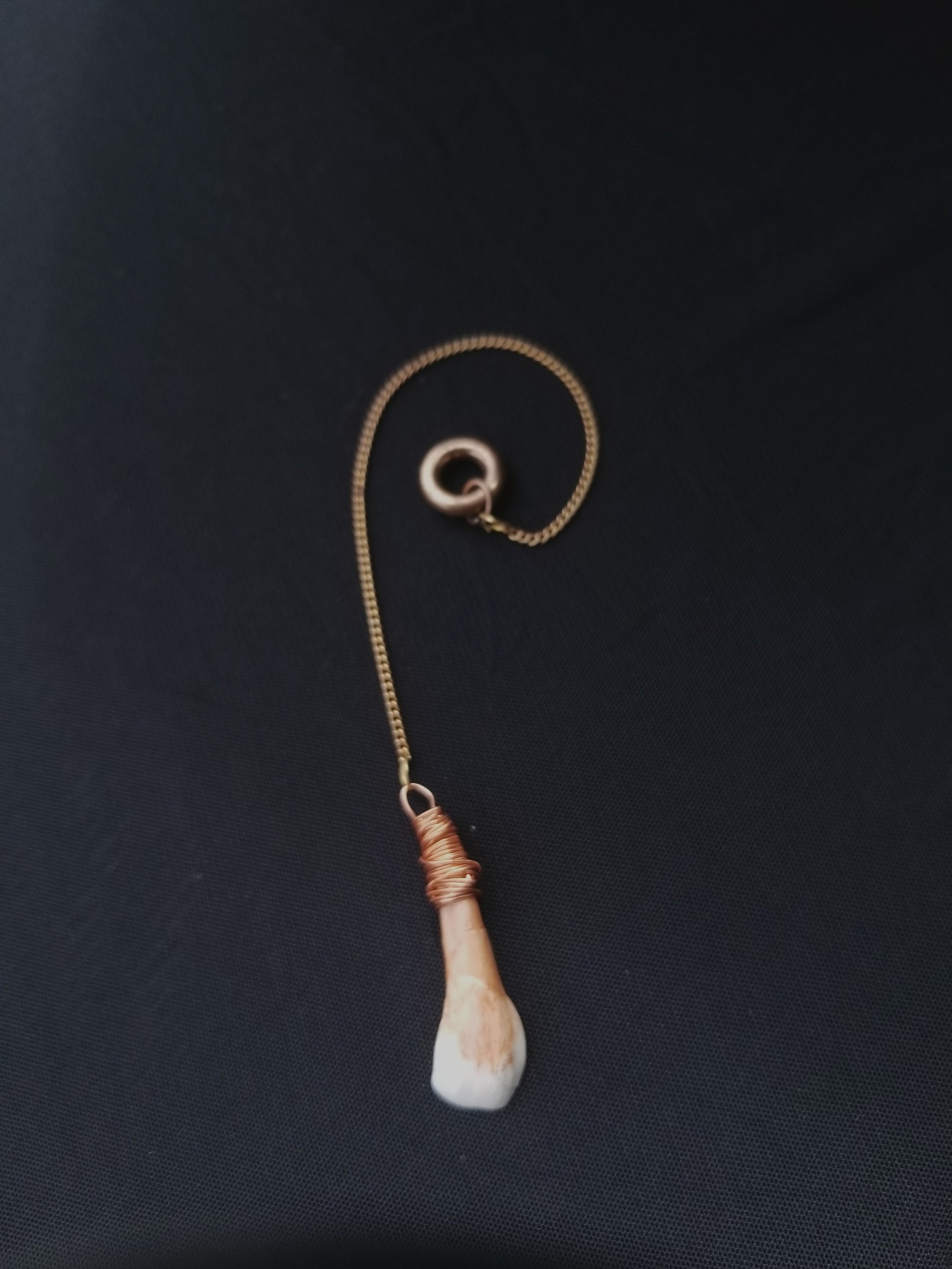 Pendulums Divination Tool Ritual Altar Spirit Guides Ancestors Tarot ...