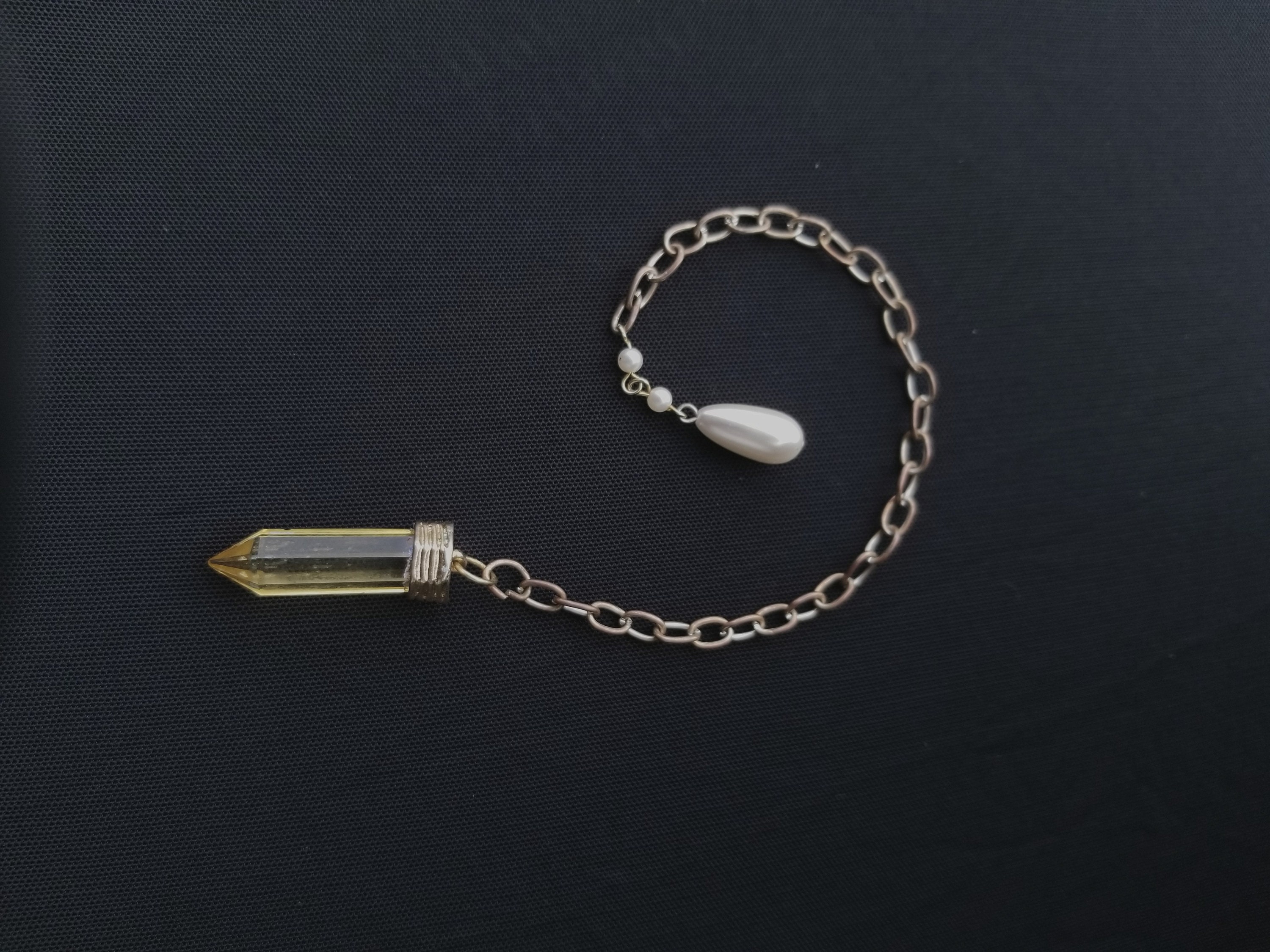 Pendulums Divination Tool Ritual Altar Spirit Guides Ancestors Tarot ...