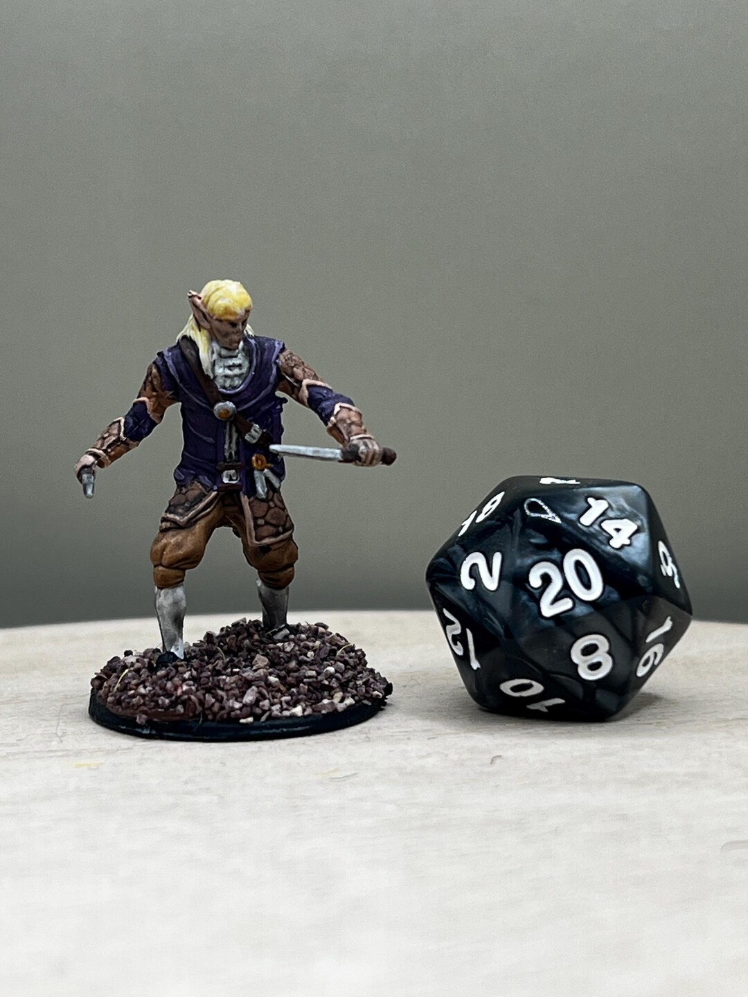 Male Elf Rogue, Hand Painted Dungeons and Dragons Miniature - Etsy