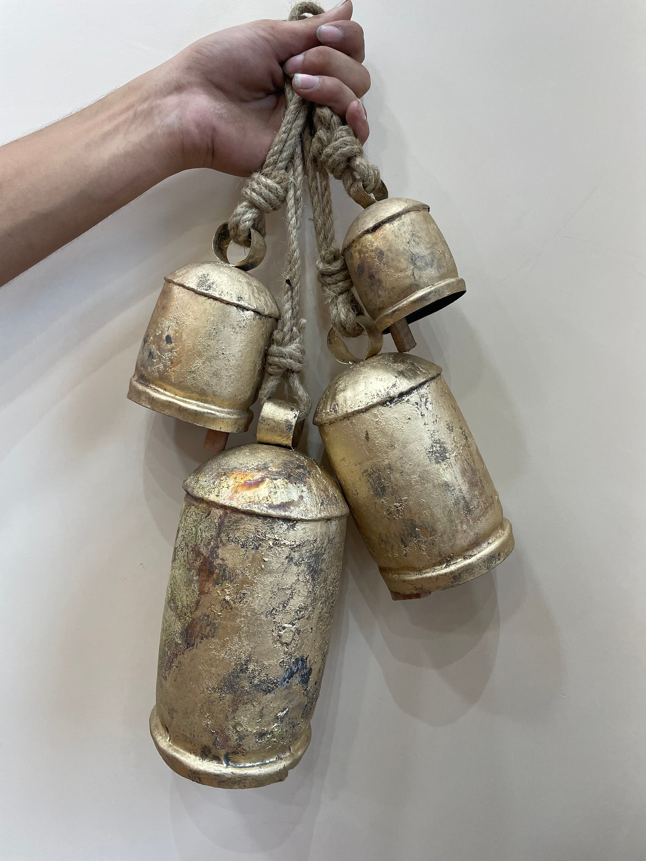 Bellsvilla Set of 4 Christmas Giant Harmony Cow Bells Big Vintage ...