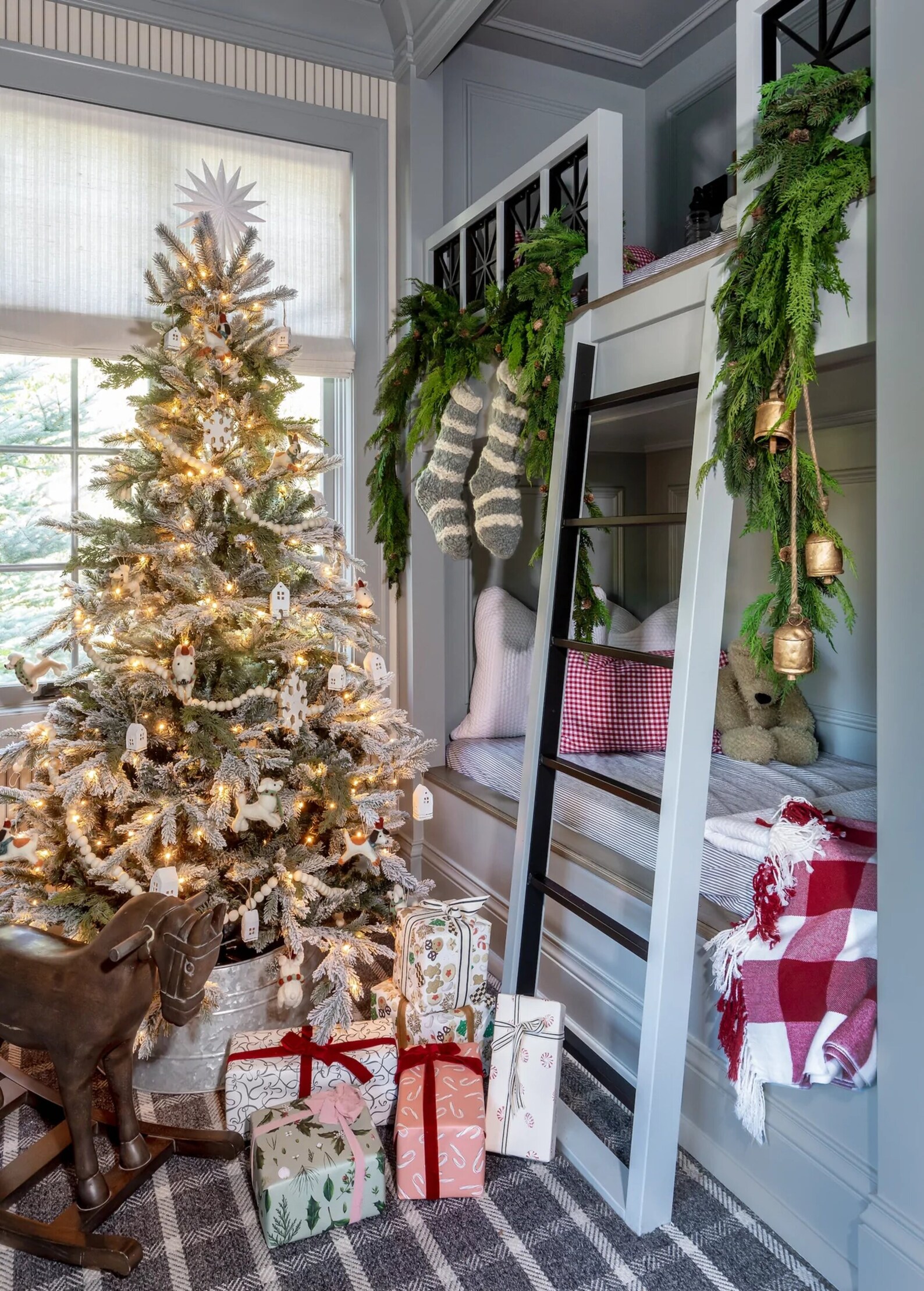 Bellsvilla Garland 4 Cow Bells Large Cluster on Rope Rustic, Vintage ...