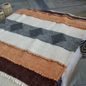 Wool Blanket in Queen Size Premium Handmade Sheep Wool Blanket Warm and ...