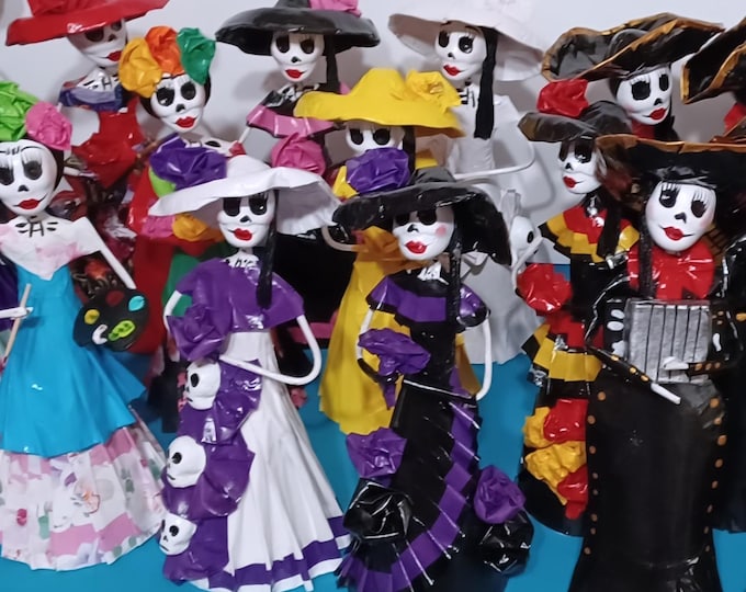 Paper Mache Doll / Muñeca De Carton - Etsy