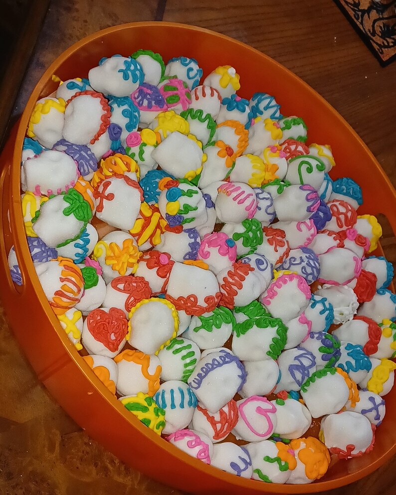 Day of the Dead Mini Sugar Skulls 6pc Set - Etsy