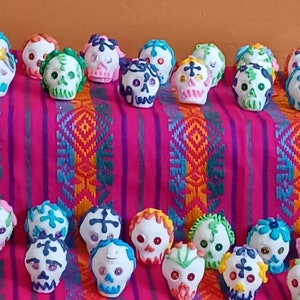 Day of the Dead Mini Sugar Skulls 6pc Set - Etsy