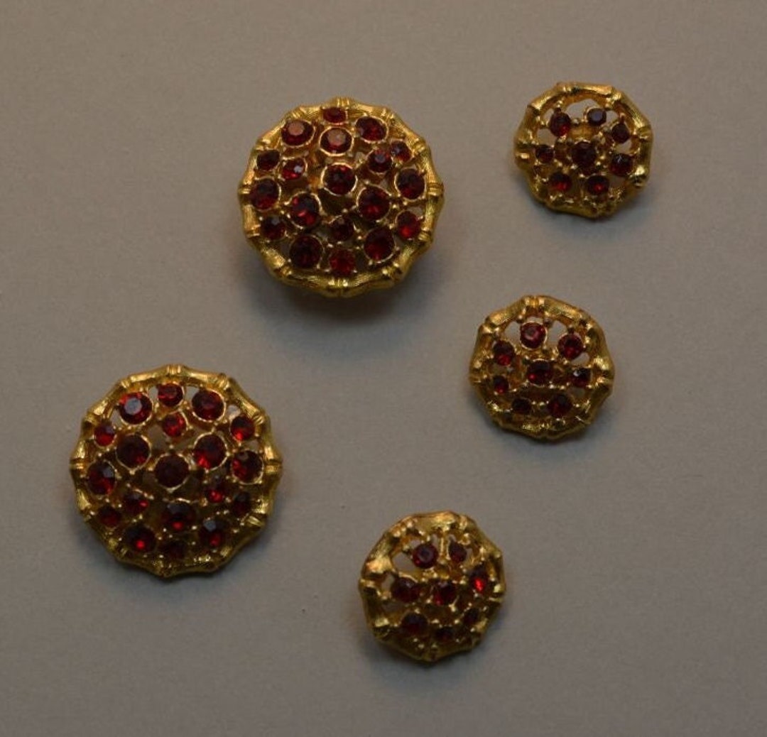 Ruby Red Crystals Set in Matte Gold With Bamboo-style Edge (N-03) - Etsy