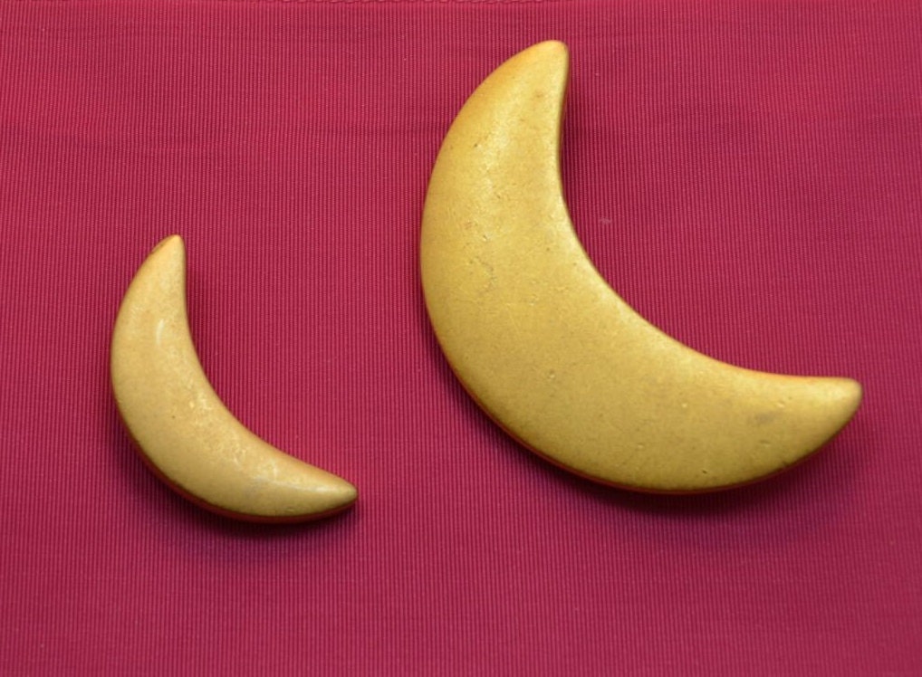 Matte Gold Crescent Moon Set in 2 Sizes U-01 - Etsy