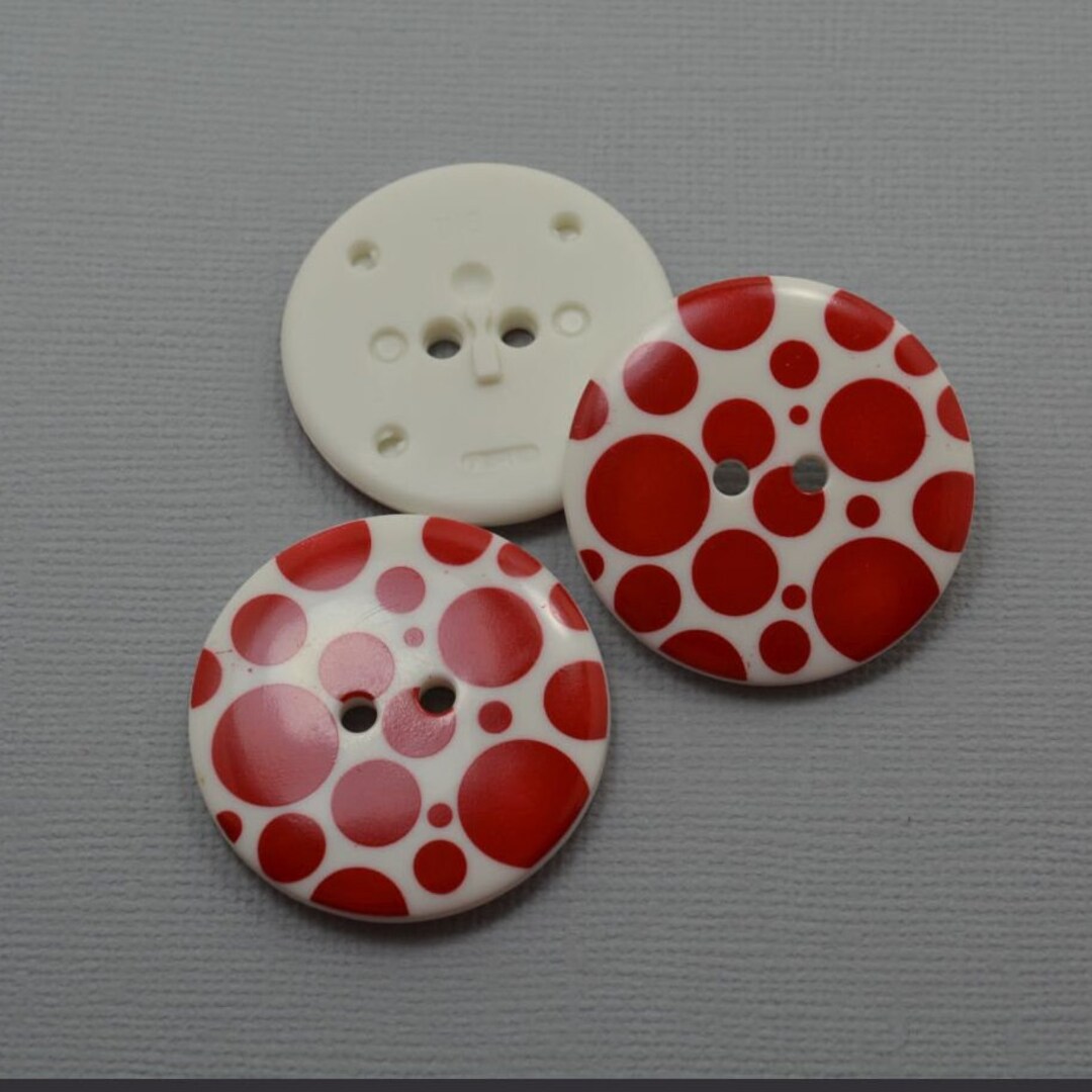 White With Red Dot Button – 2-hole (KK-01) - Etsy