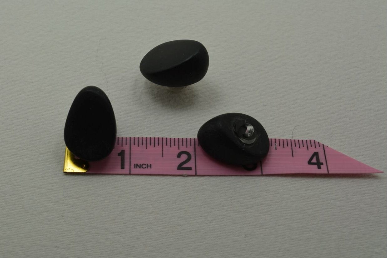 Matte Black 3-dimensional Wedge Shaped Button – Shank (OO-06) - Etsy