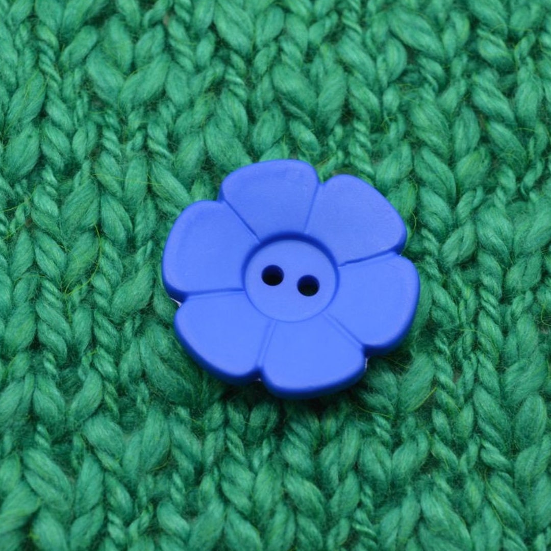 Royal Blue Flower Shaped Button – 2-hole (KK-17) - Etsy