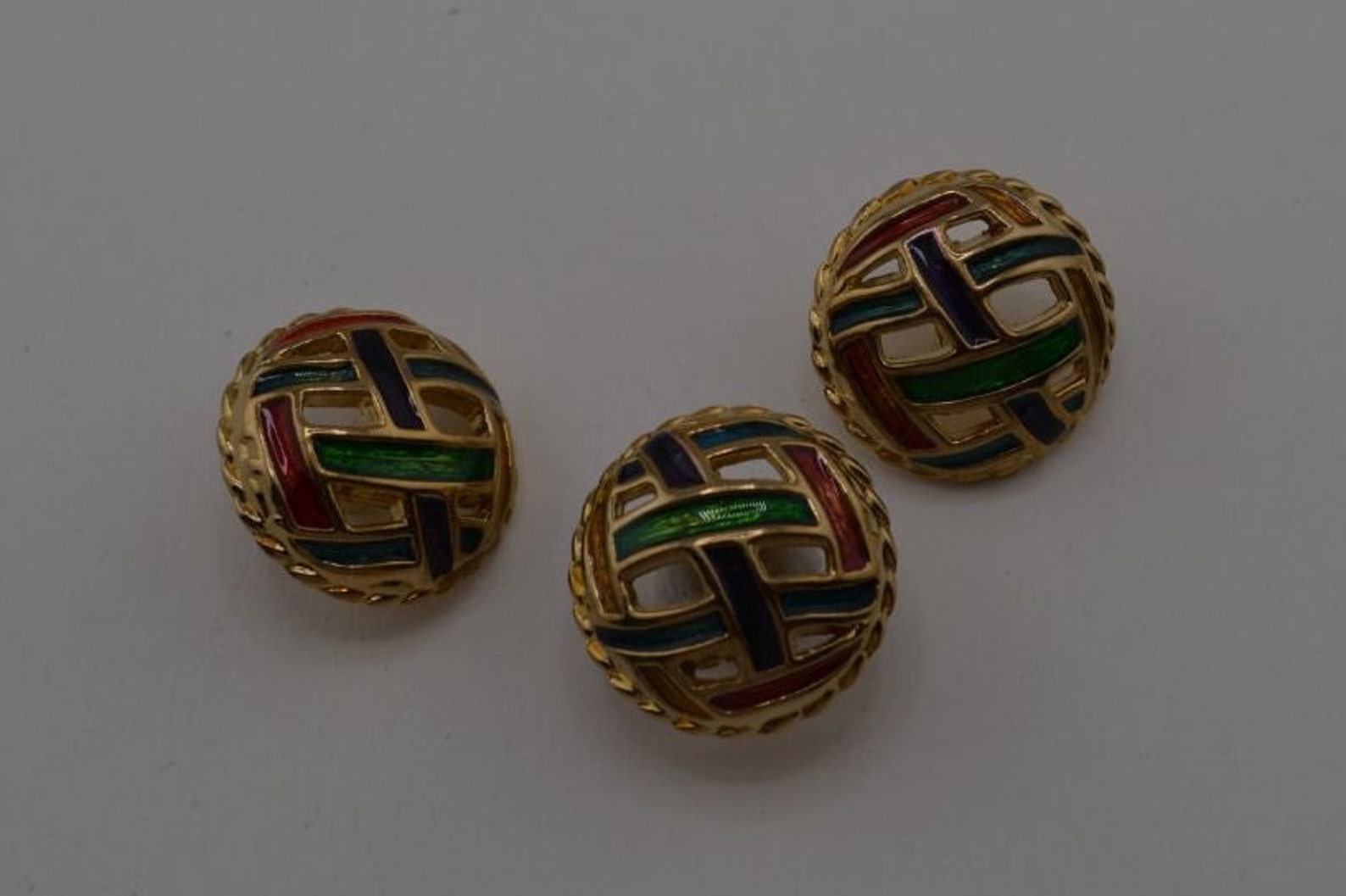 Round Open Weave Bright Metallic Gold Tone Metal Button With Bright ...