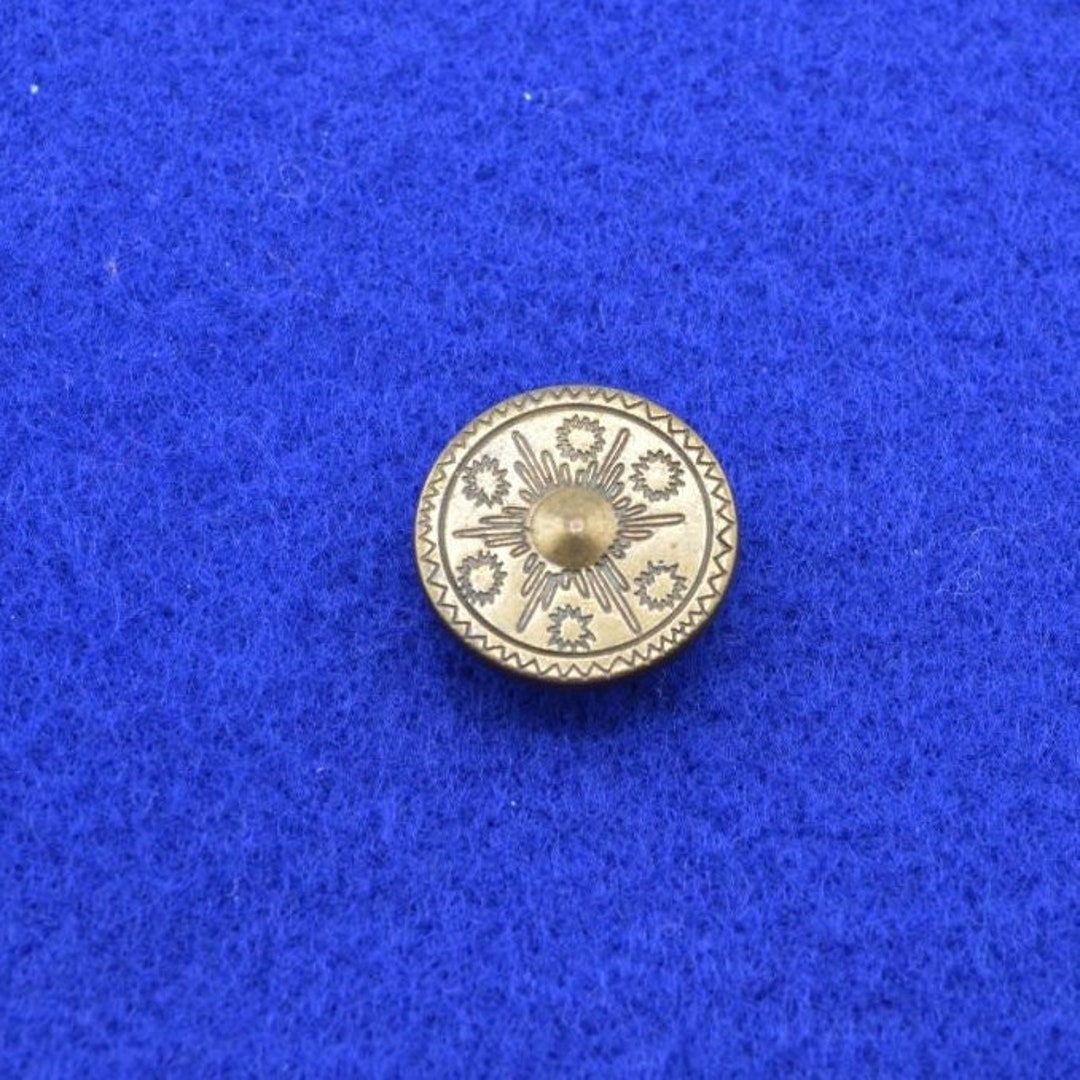 Pale Gold Tone Button Etched With Circles and Lines With a Tiny Chain ...