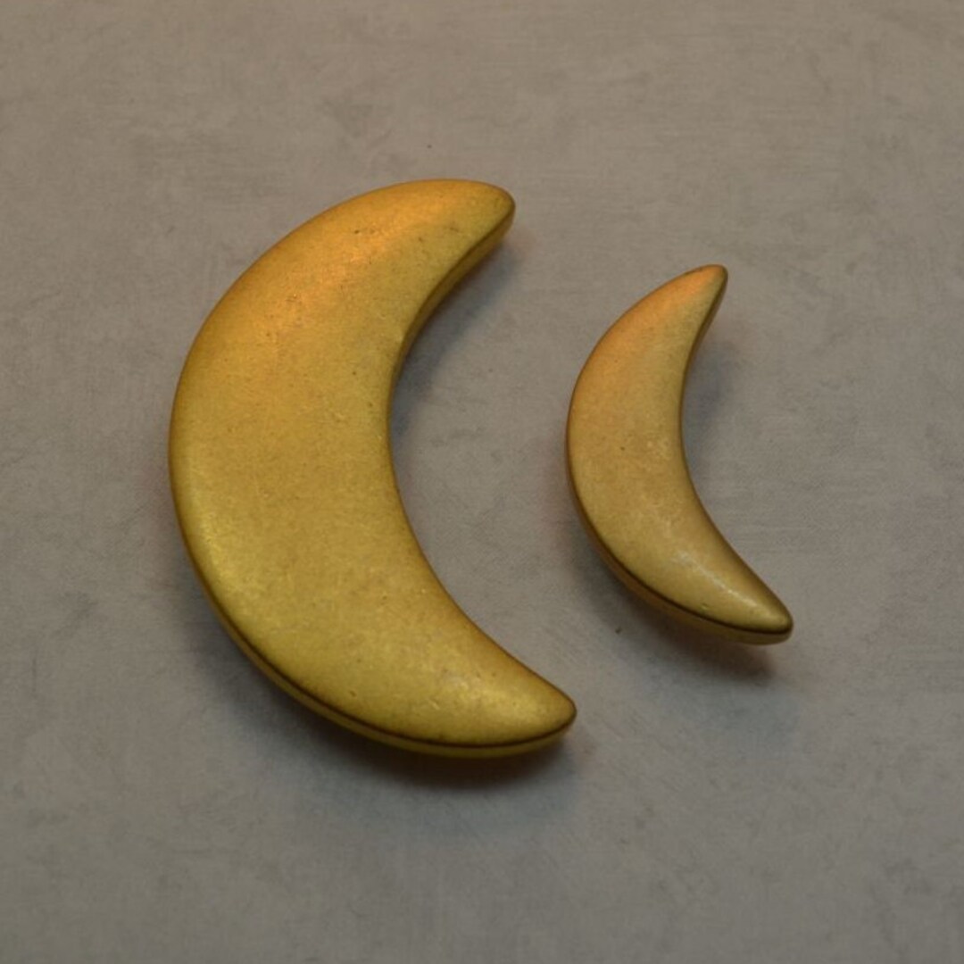 Matte Gold Crescent Moon – Set in 2 Sizes (U-01) - Etsy