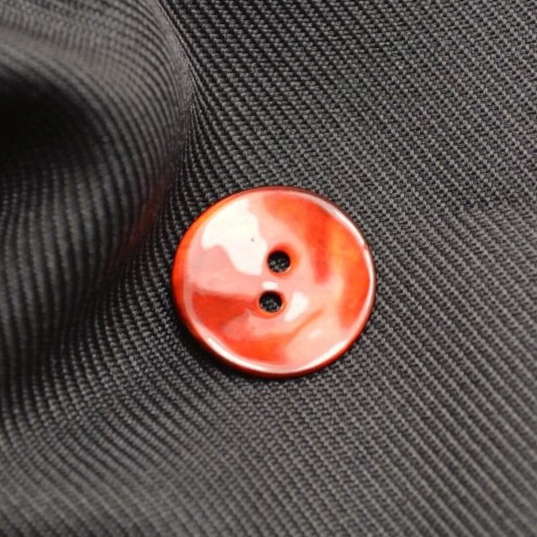 Ruby Red Iridescent Pearl Button – 2 Hole (CC-11) - Etsy
