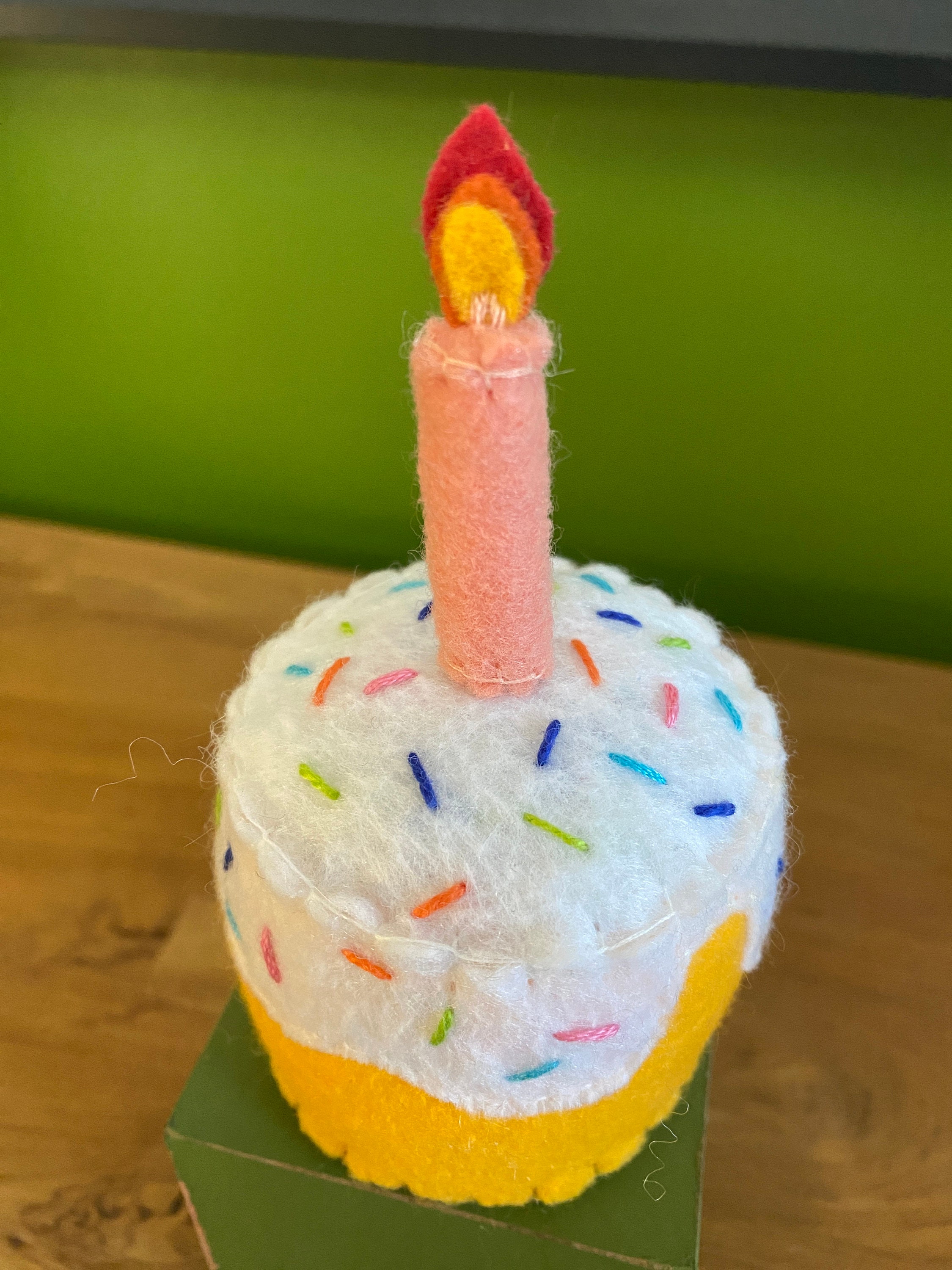 Mini Felt Cupcakes medium Felt Birthday Cake Felt Valentine's Gift Cake ...