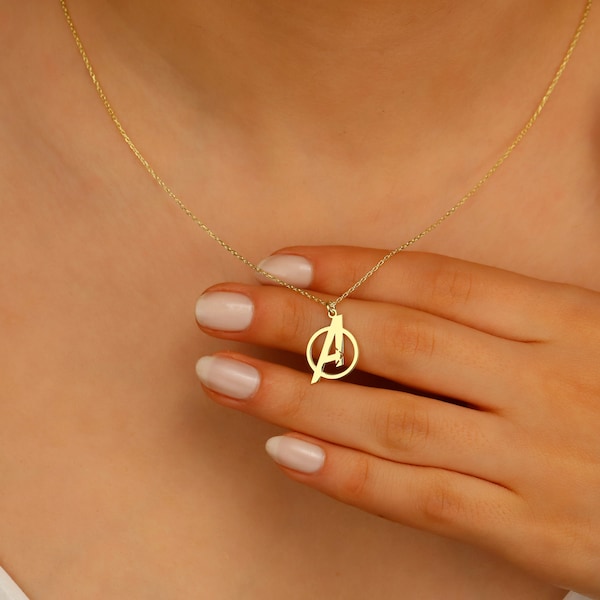 Marvel necklace - Etsy