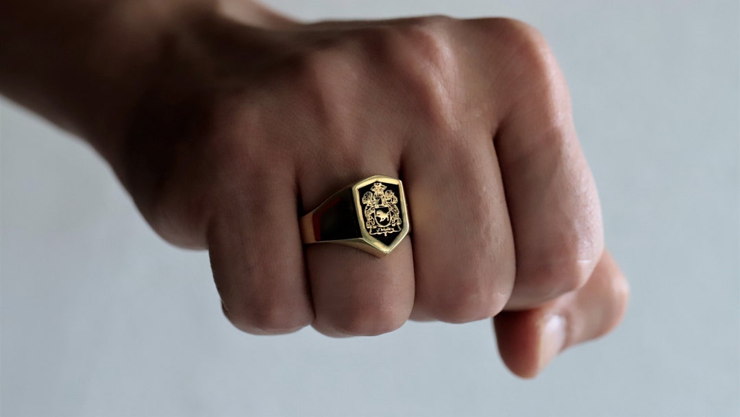 Unique Family Crest Ring, Coat of Arms Ring, Family Crest Signet Ring ...