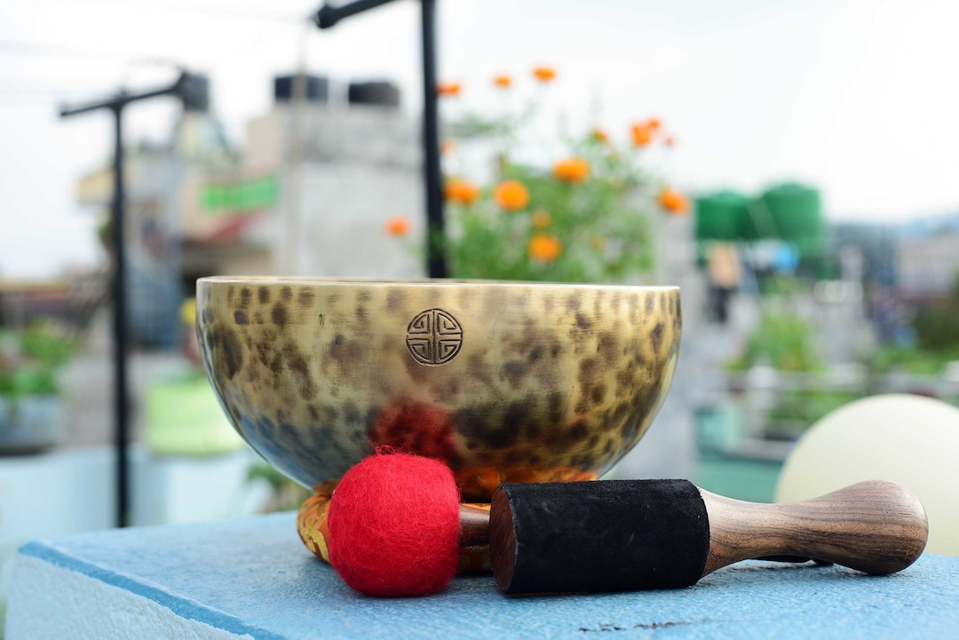 High-quality Handmade Full Moon Singing Bowl-tibetan Full Moon Singing Bowl-healing & Therapy ...