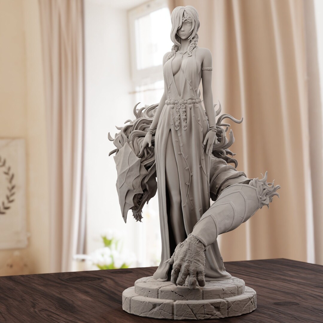 Creature Queen Maximum Detailed 12K 3D Printed Figure 171mm - Etsy