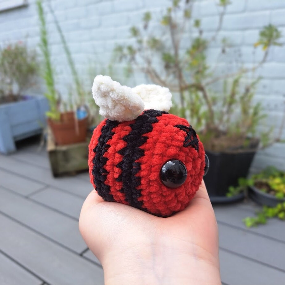 Spooky Bee Crochet | Handmade - Etsy