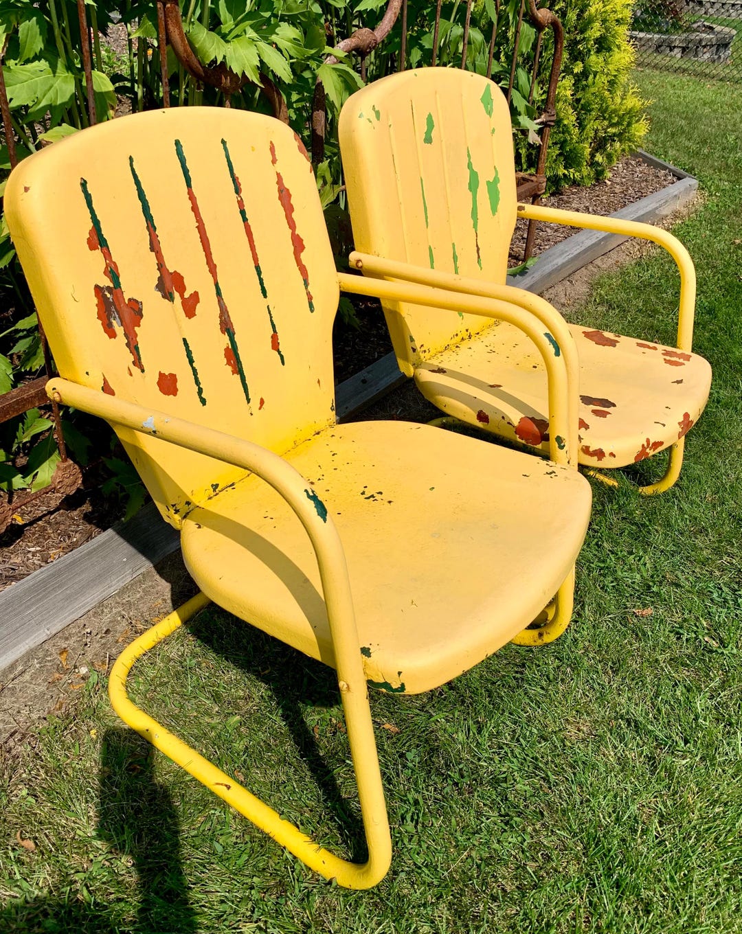 Vintage Metal Lawn Chairs Set of 2 Yellow Chippy Paint Pair of Motel ...