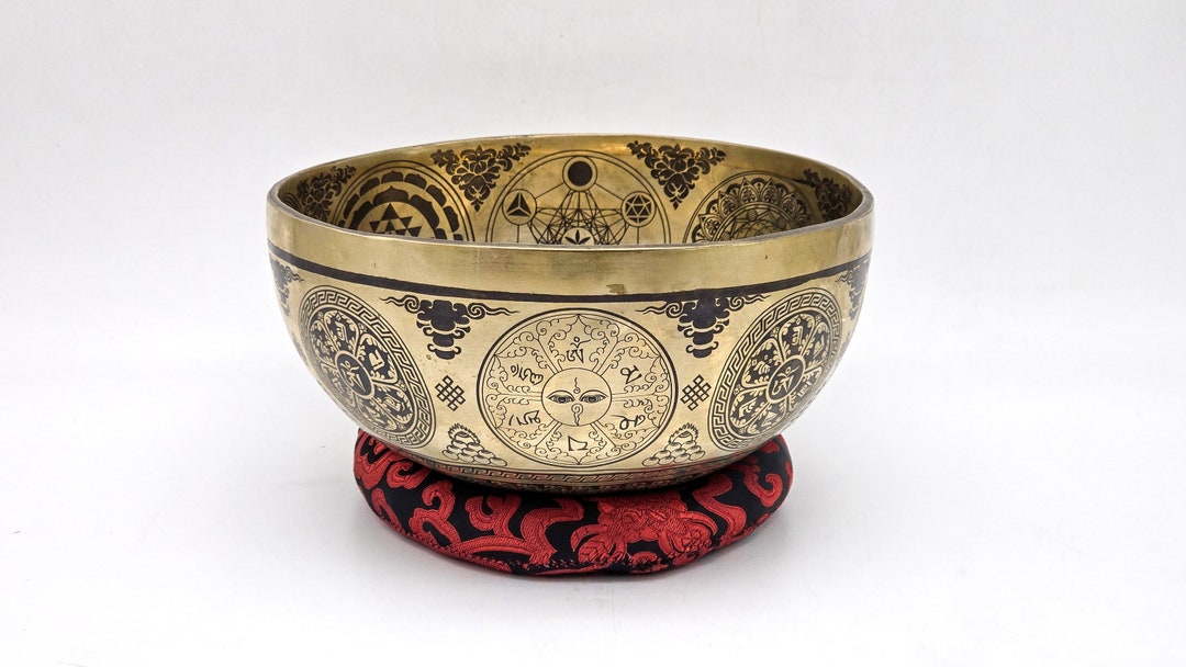9 Inch Sri Yantra Singing Bowl: Himalayan Healing Bowl With Mandala - Etsy