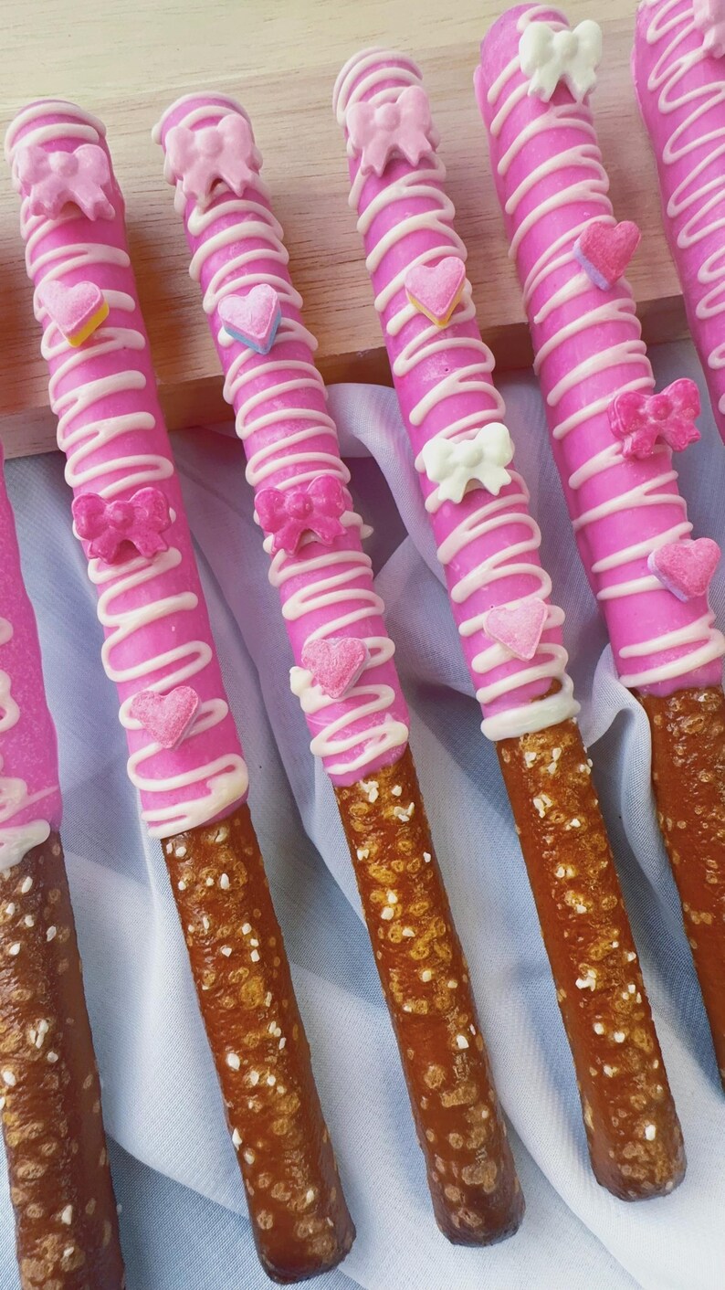 Hot Pink Chocolate Dipped Pretzel Rods: Valentines Day Party Favors ...