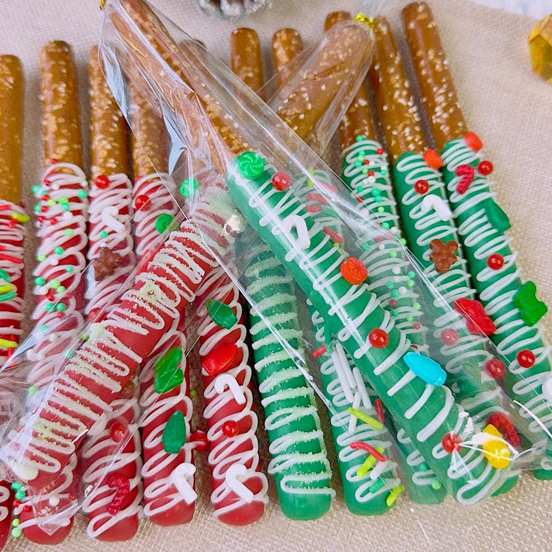 Christmas Wedding Favors Red & Green Chocolate Dipped Pretzel Rods ...