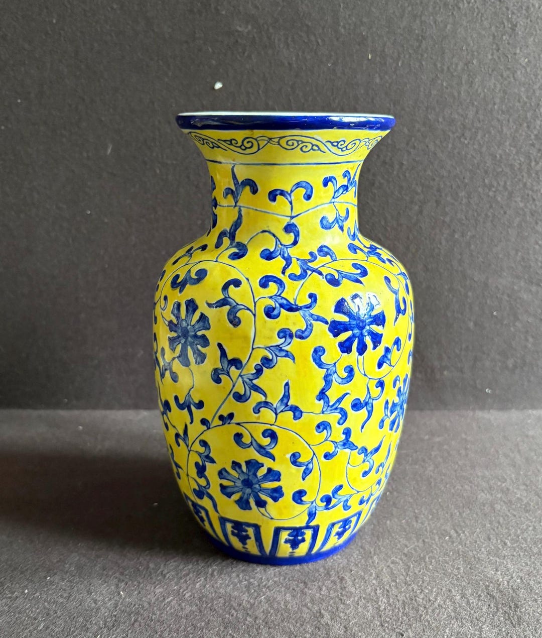 Antique Qing Chinese Porcelain Yellow Ground Blue Lotus Large Vase 8.5 ...