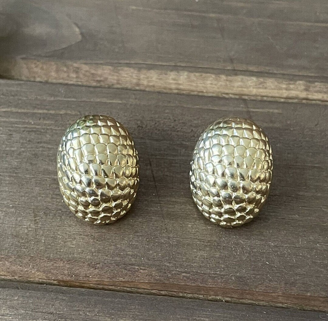 Vintage Clip-on Earrings - Signed Erwin Pearl - Gold Tone Textured ...