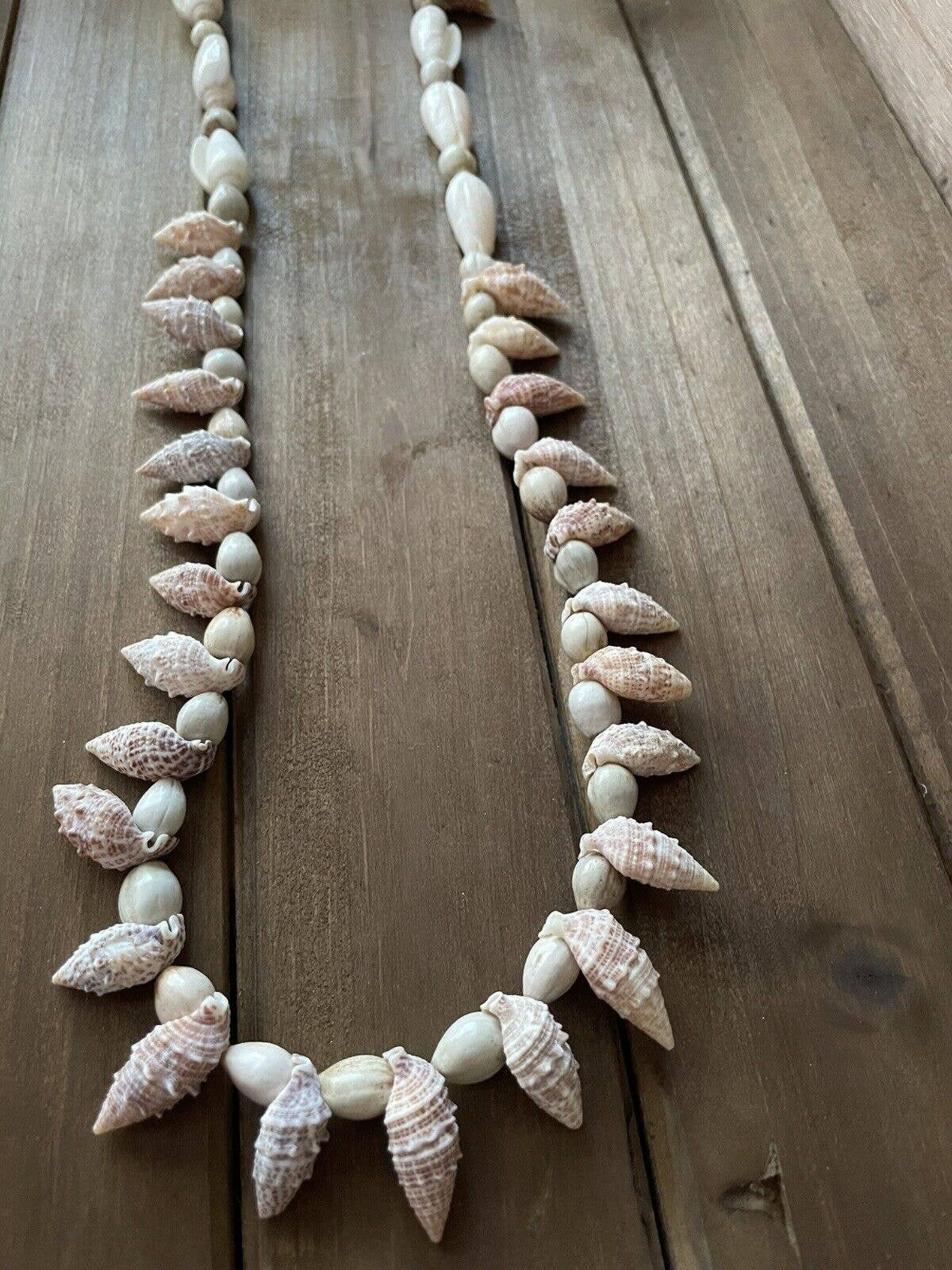 Vintage Shell Lei - Necklace - Rare LARGE Shells - 30” - Etsy