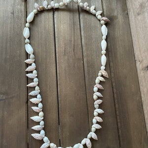 Vintage Shell Lei - Necklace - Rare LARGE Shells - 30” - Etsy