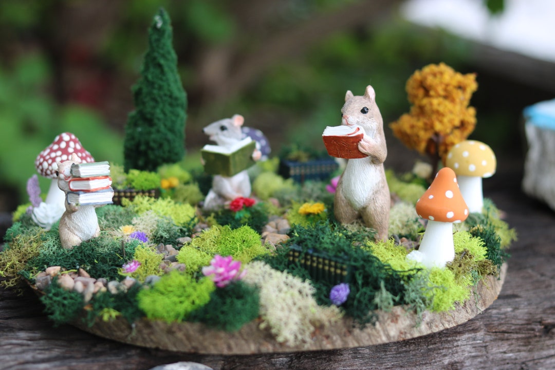 Custom Moss Decorative Piece - Etsy