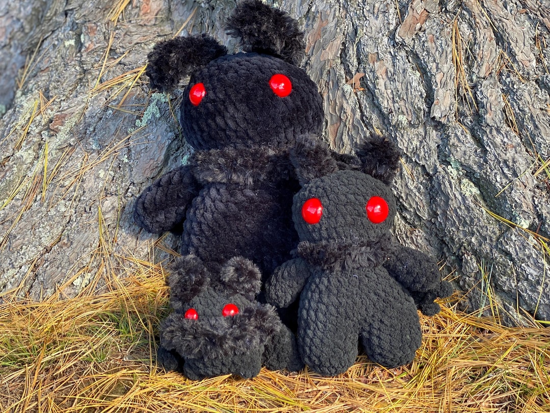 Mothman Plushie: Handmade Crochet Amigurumi With Optional Keychain - Etsy