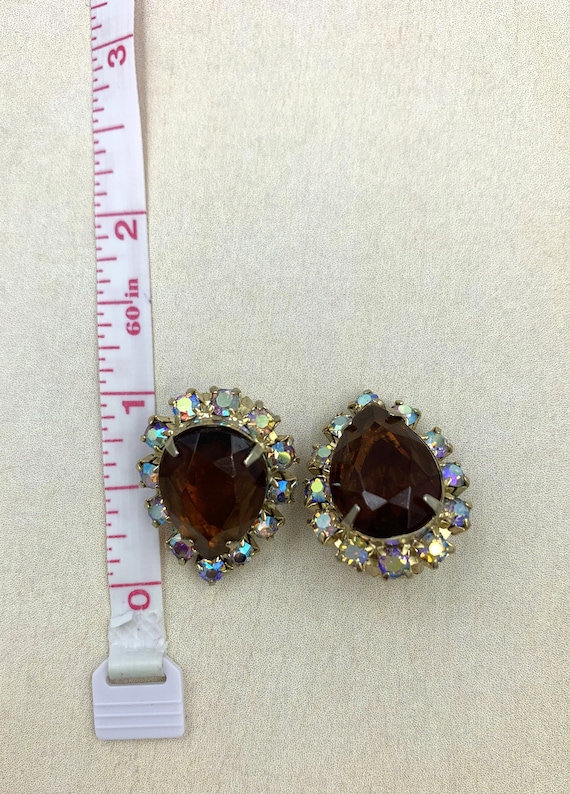 Vintage Brown Tear Drop Aurora Borealis Rhinestone Cl… - Gem