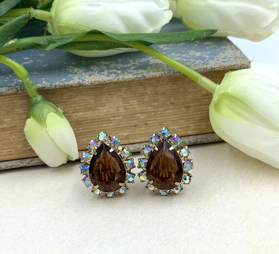 Vintage Brown Tear Drop Aurora Borealis Rhinestone Cl… - Gem