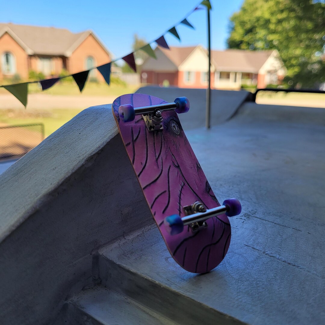 Fingerbombsk8boards Custom 34 Mm Pro Fingerboard Artist Series ("grieve ...