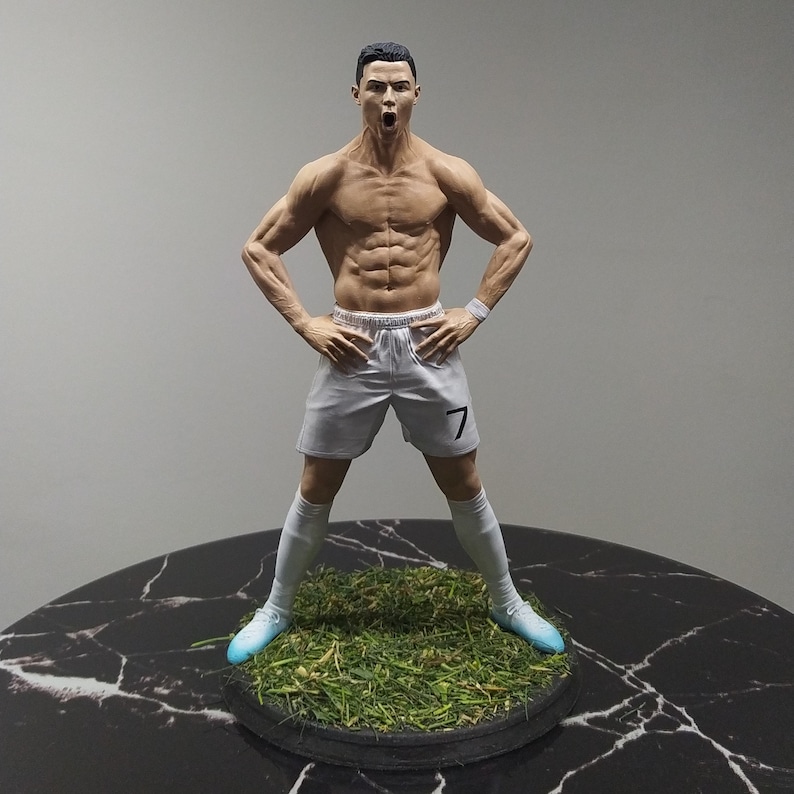 Cristiano Ronaldo Figure - Ronaldo Statue - 23 Cm - Ronaldo Goal ...