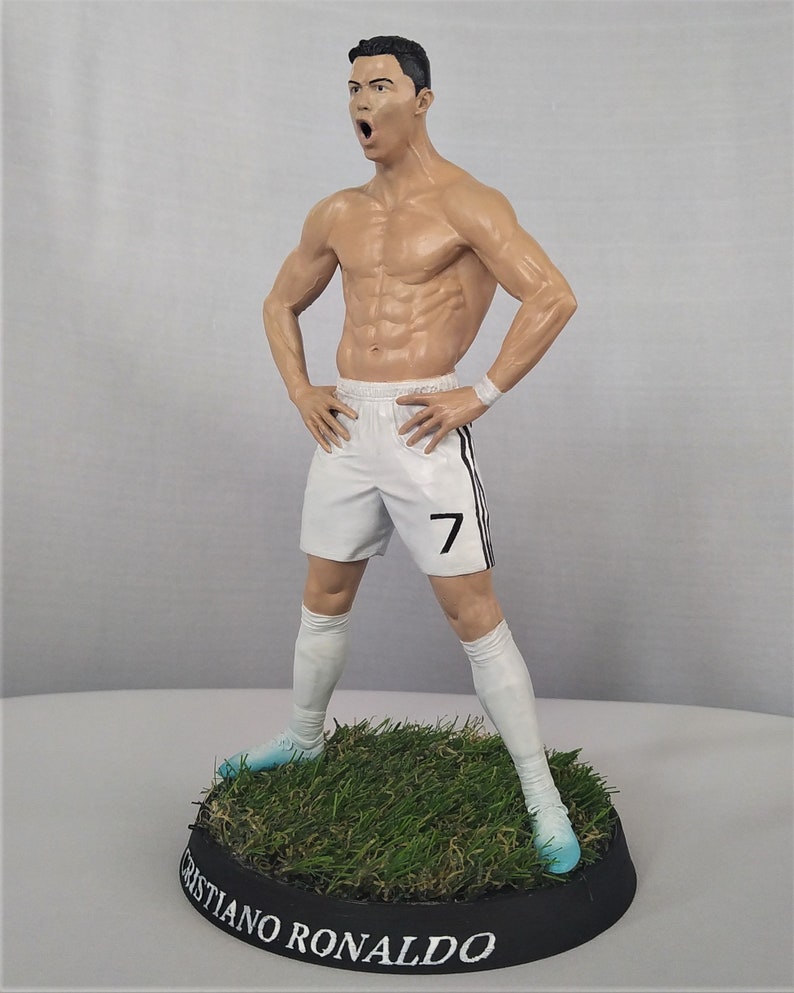 Cristiano Ronaldo Figure - Ronaldo Statue - 23 Cm - Ronaldo Goal ...