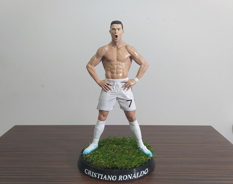 Cristiano Ronaldo Figure - Ronaldo Statue - 23 Cm - Ronaldo Goal ...