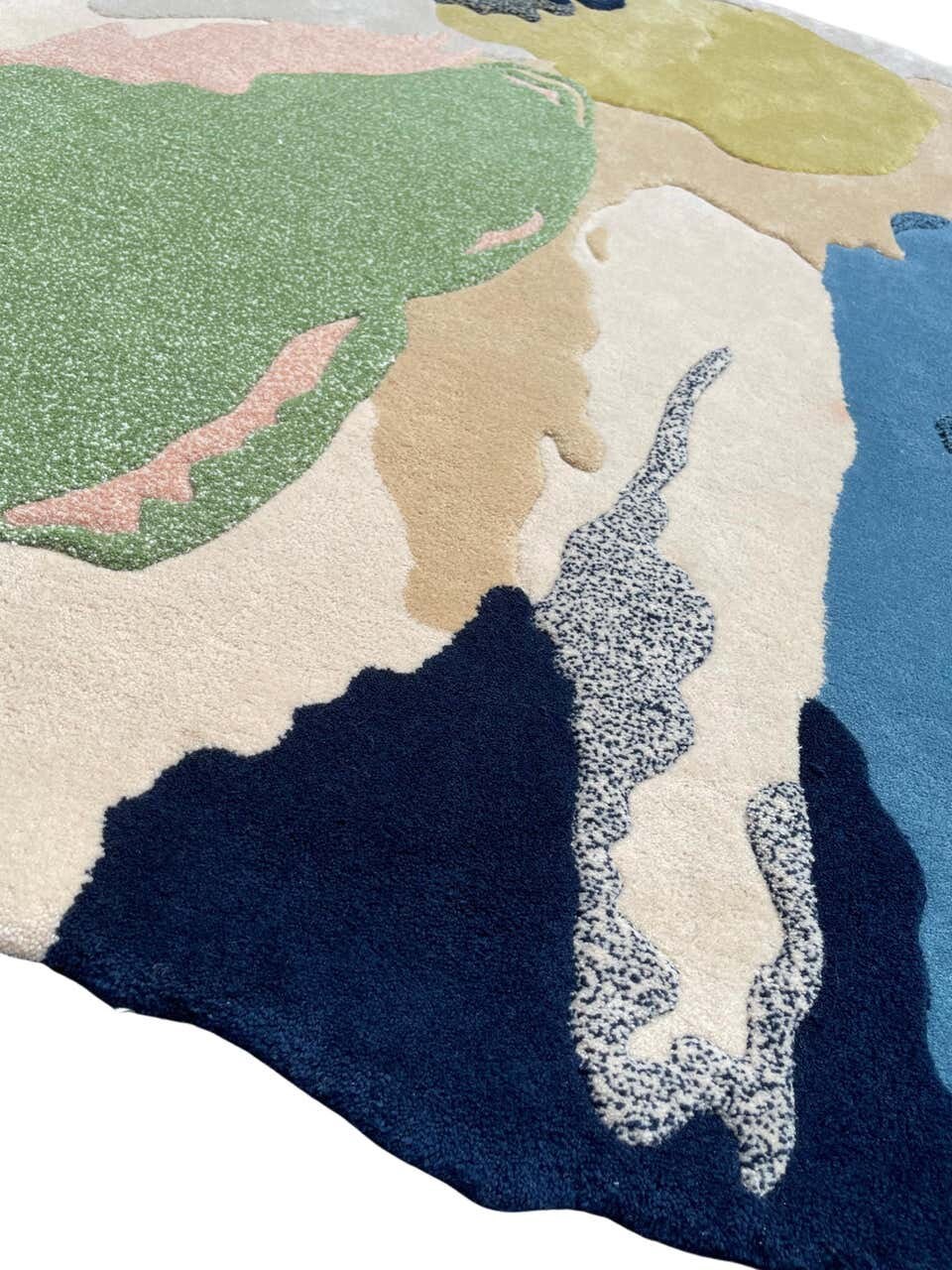 Multicolored Illusion Stripes & Irregular Shape Hand-tufted 100% Wool ...