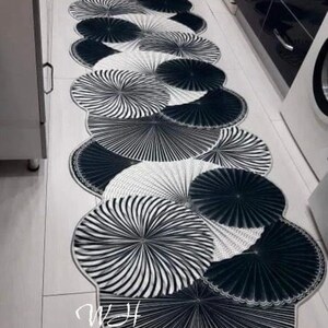 Round Cut Black Rug, White Black Round Rug, Rugs for Living Room and ...
