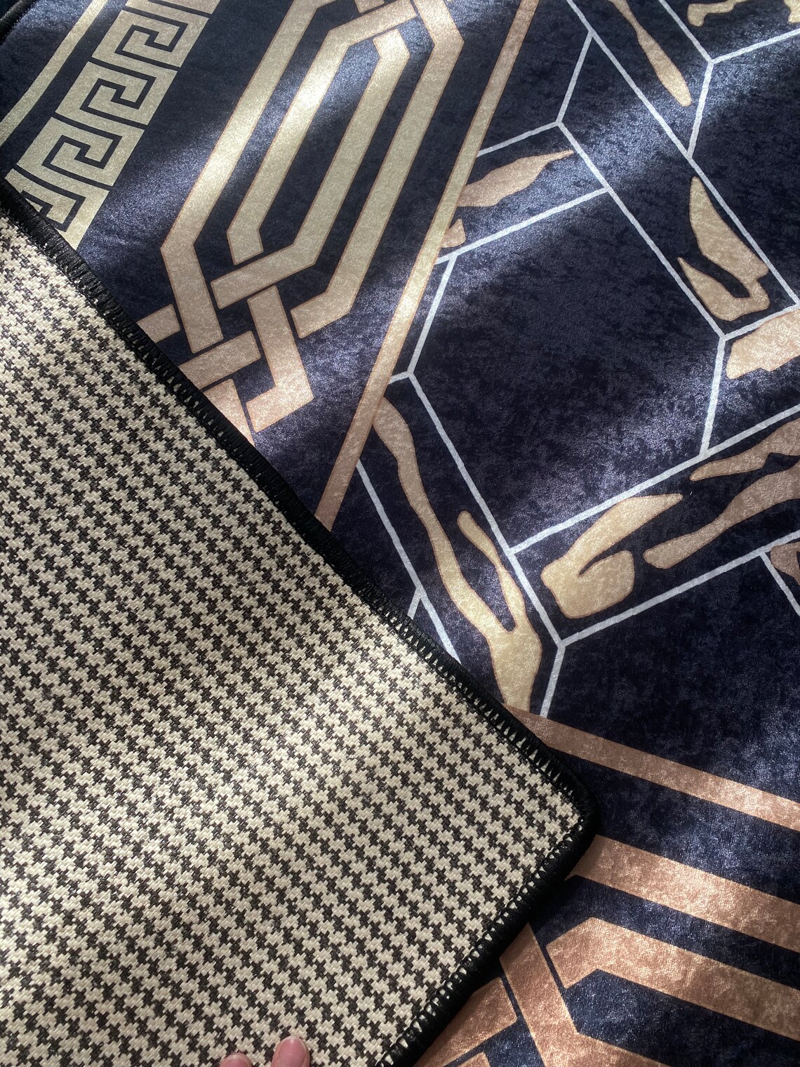 Golden Striped Black Rug, Gold Luxury Rug, for Living Room and Bedroom ...