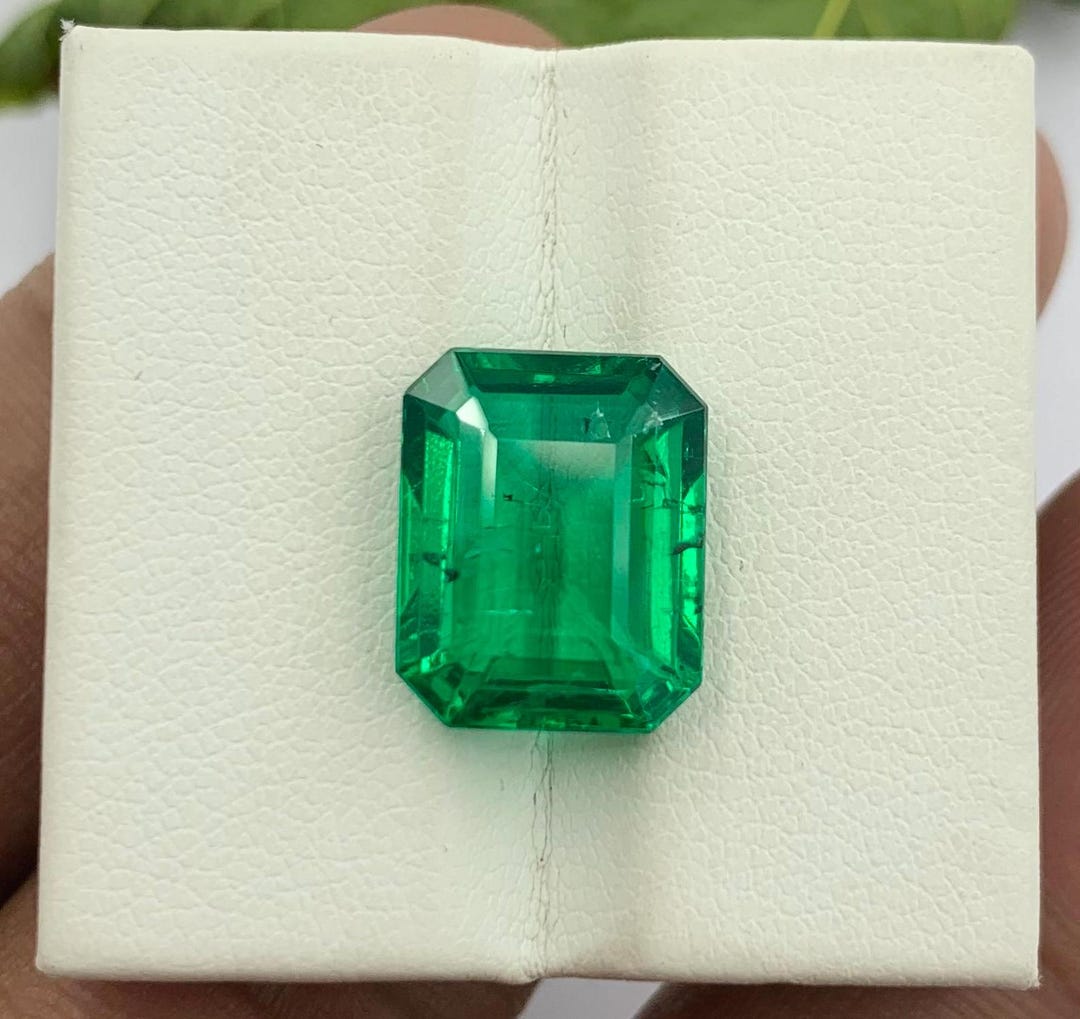 Lab Grown Emerald: AAA Octagon Cut, Colombian Green - Etsy