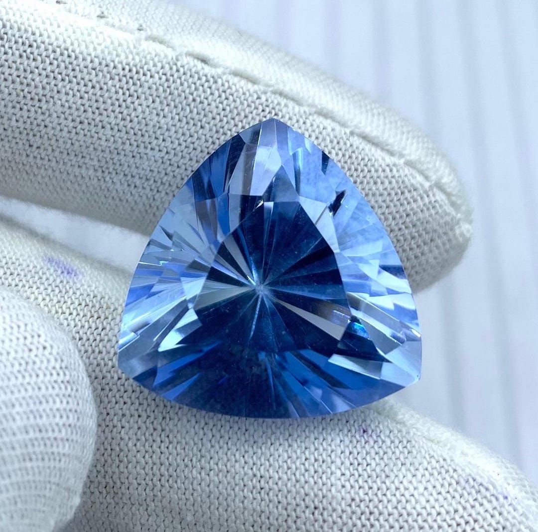 24.85 Crt Blue Topaz Quartz Gemstone, Trillion Amazing Quality Faceted ...