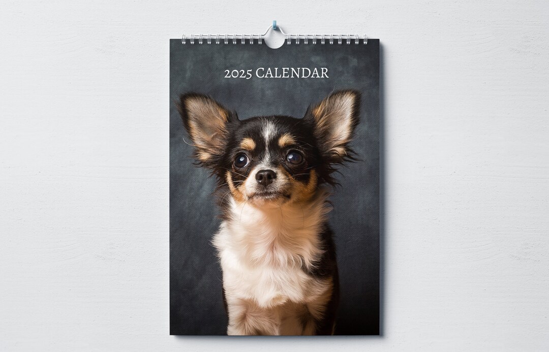 Chihuahua Calendar 2025: Monthly Wall Calendar With Notes, Hanging A4 ...