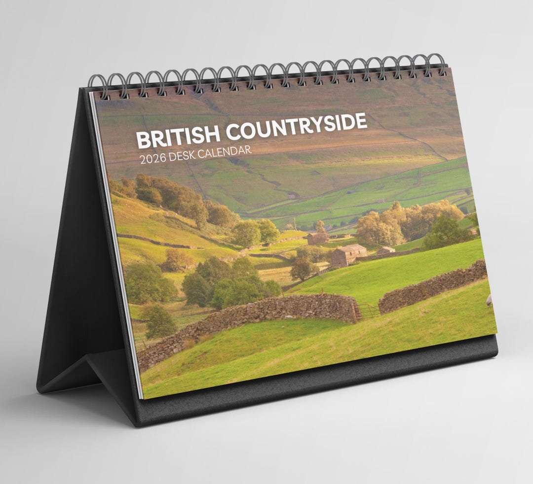 British Countryside Desk Calendar 2026-2027: Standing Flip Desktop ...
