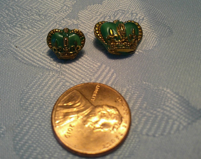 Antique Green Glass 2 Crown/monarch Buttons Shank - Etsy